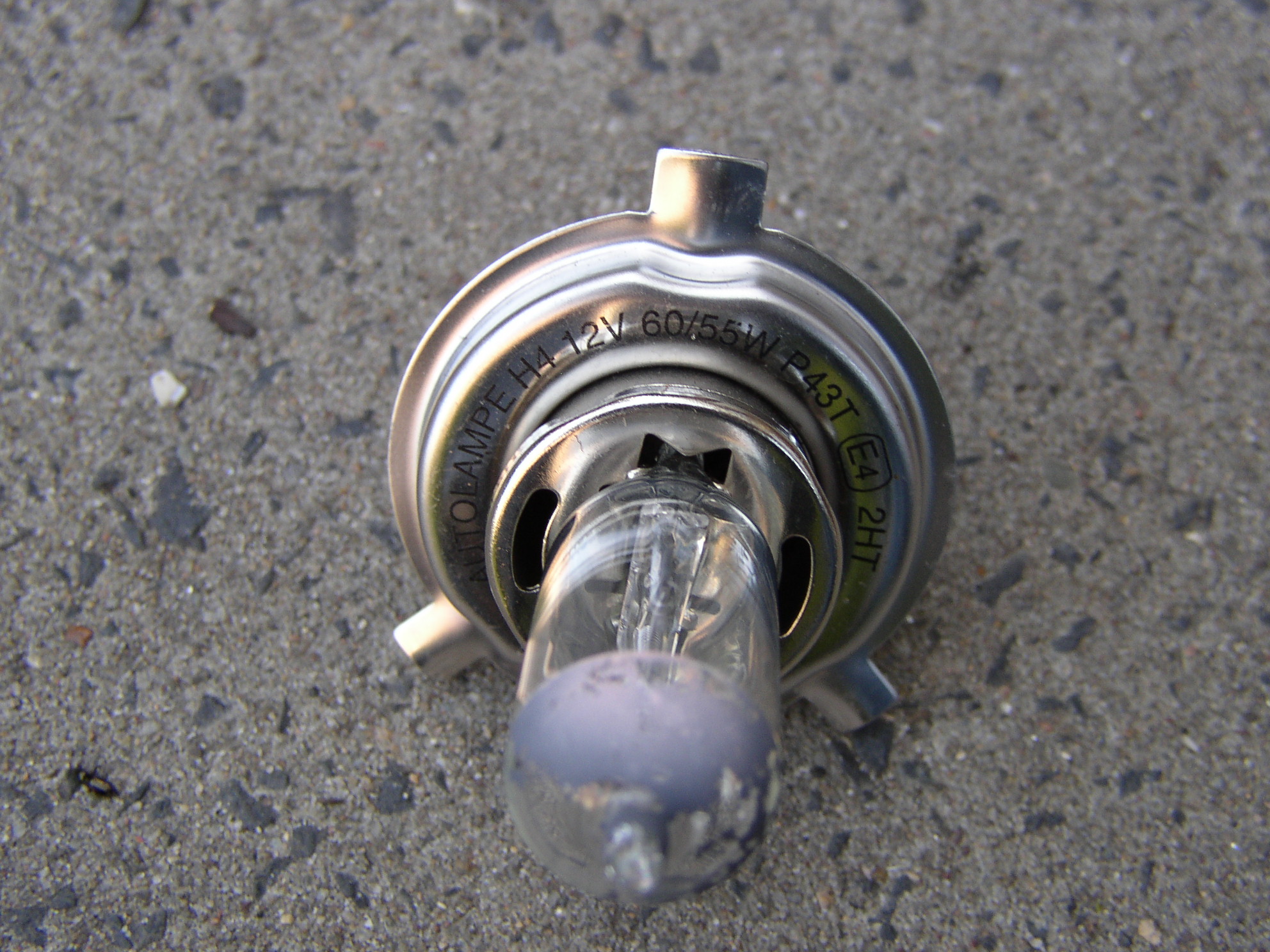 - Gesmolten fitting H4 koplamp Mitsubishi Carisma